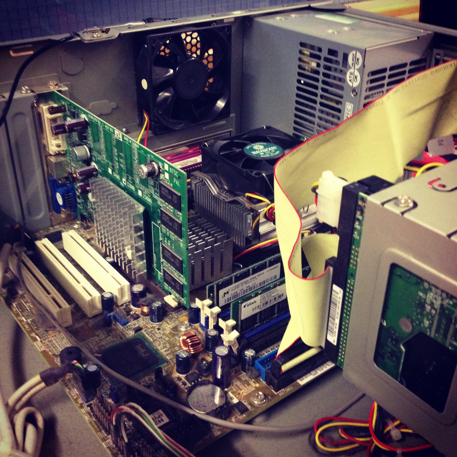 ICT - Computer Systems: Computer Components ICT - Computer Systems: Computer Components