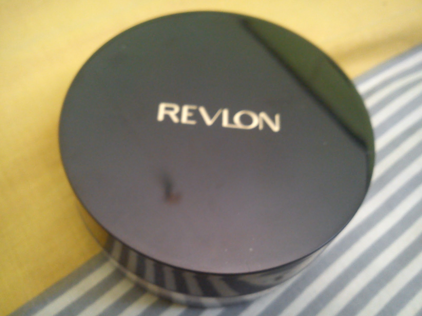 REVIEW : Revlon Touch and Glow Loose Powder - beauty chica