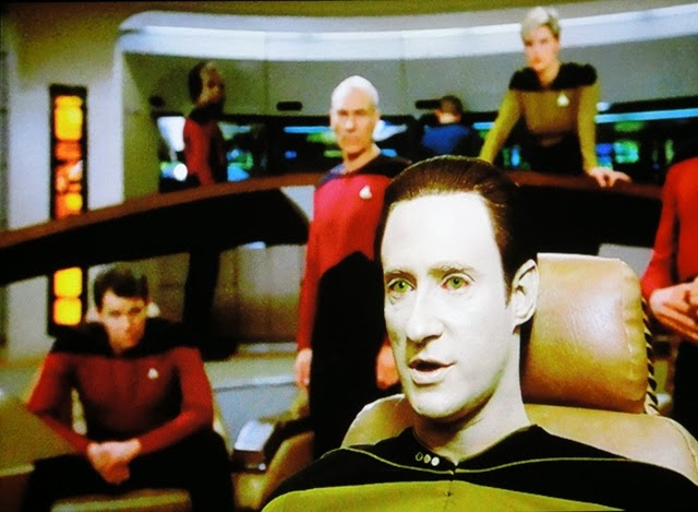 MUSINGS OF A SCI-FI FANATIC: Star Trek: TNG S1 Ep19: Coming Of Age