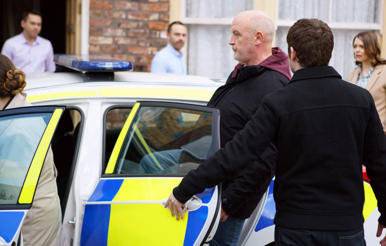 Coronation Street Blog: Tonight on Corrie: Pat Phelan's arrested - but ...