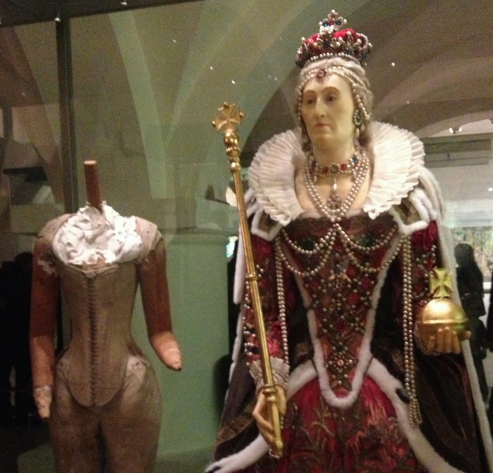 Queen Elizabeth 1 Artifacts
