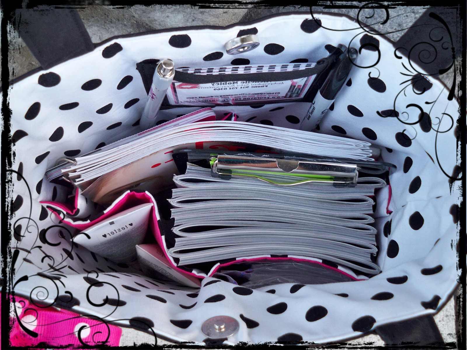 Goldilocks Loves Polkadots: AVON REP BAG!:)