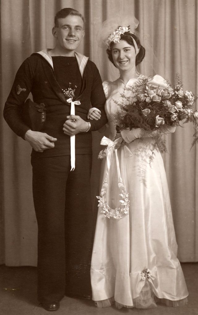 Vintage Soldier Wedding – 50 Lovely Photos Capture Married Couples in ...