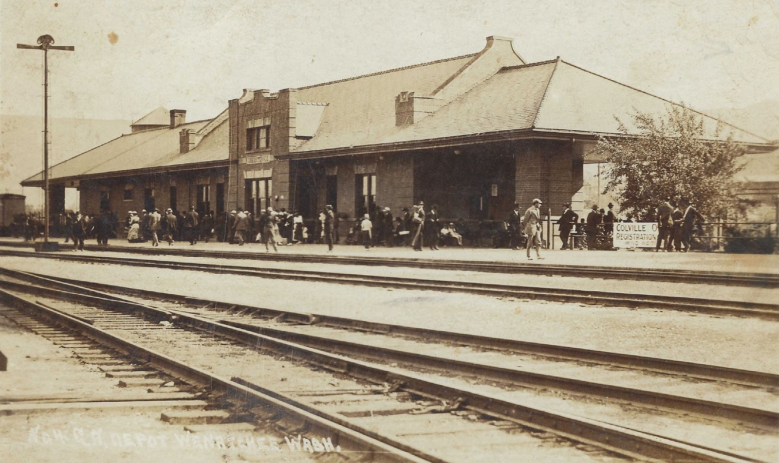 Big Bend Railroad History: 1920 Wenatchee Depot