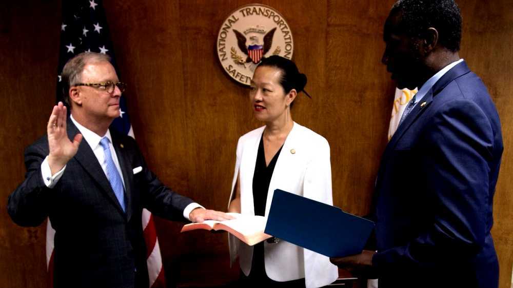 Robert L. Sumwalt (U.S. government official)