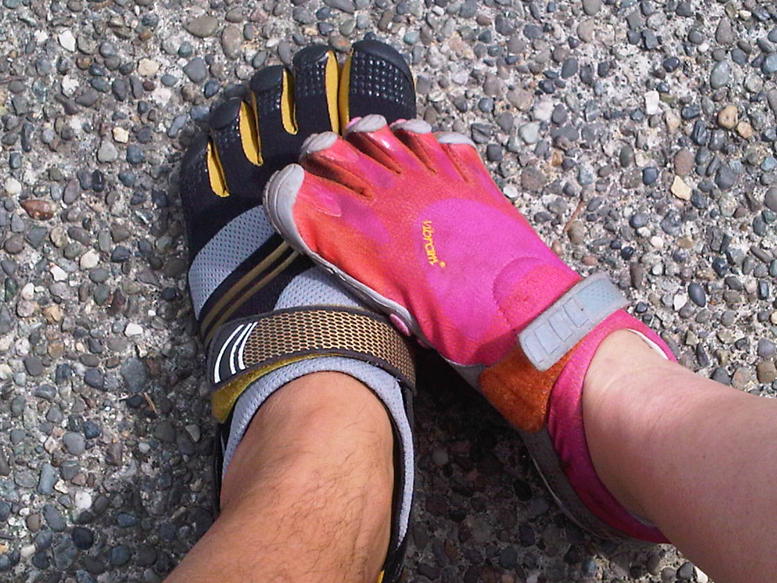 Walk the Year: Day 18--Monkey Toe Loves Ape Toe