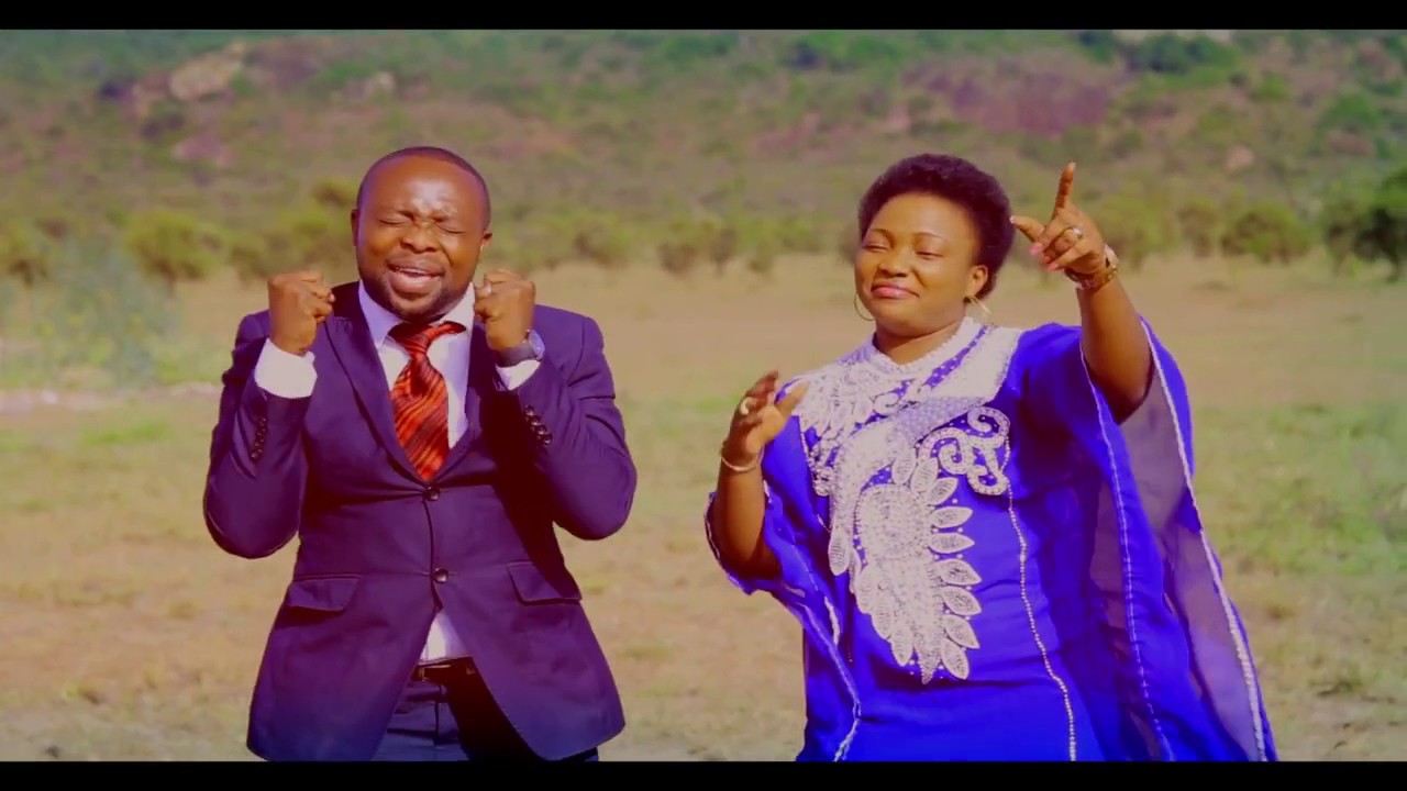 Tumaini Ft Martha Mwaipaja-Makuu (Official Video) | Mp4 Download ...
