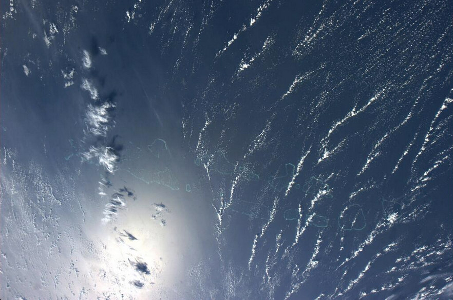 Freaque Waves: Ocean waves seen from outer space