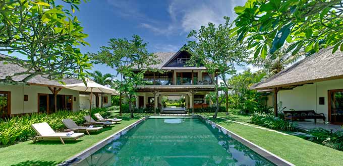 10 of the Best Luxury Villas in Bali | Just On Top