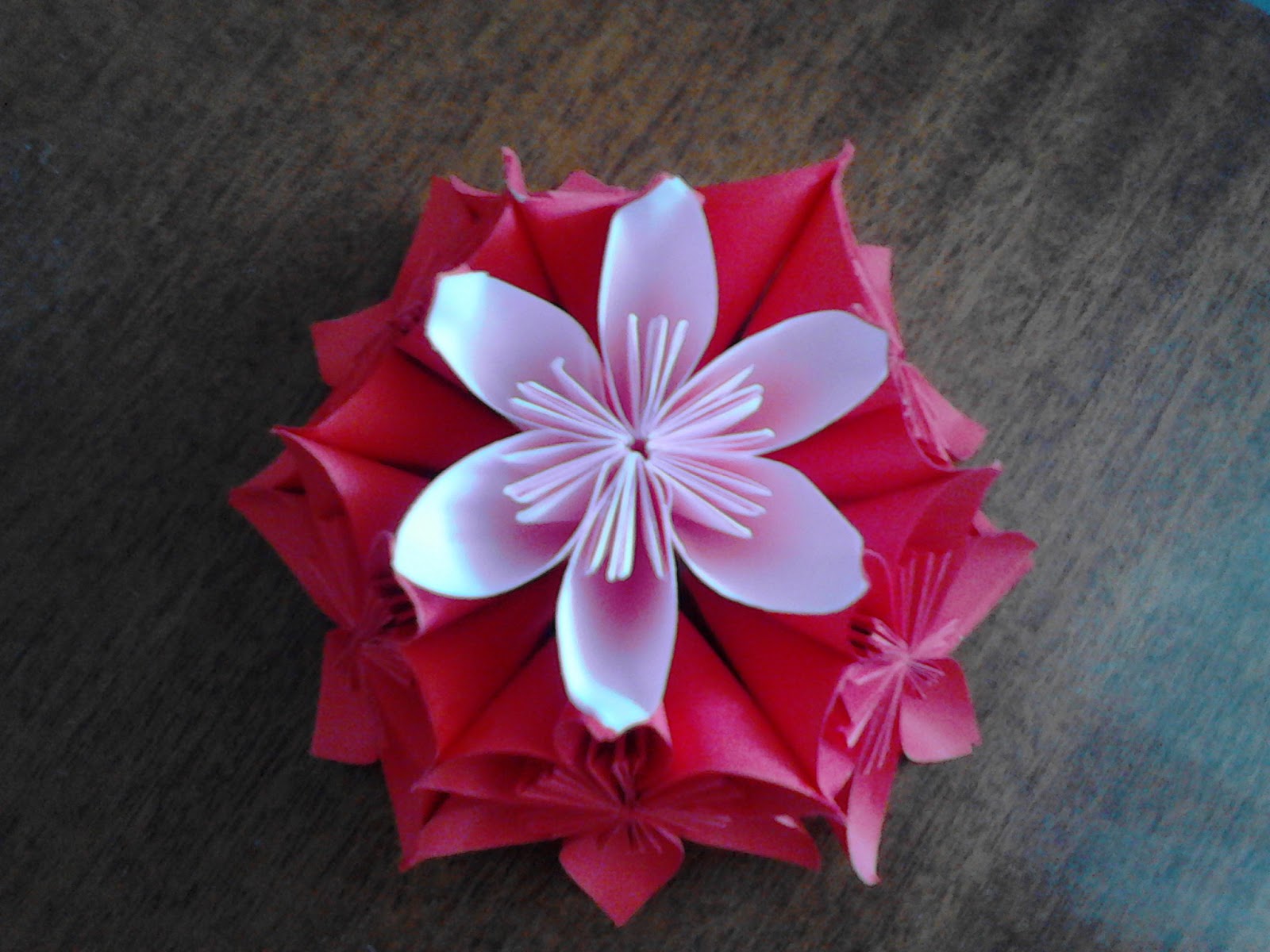 Floraria handmade ... cu flori din hartie: Aranjament flori handmade ...