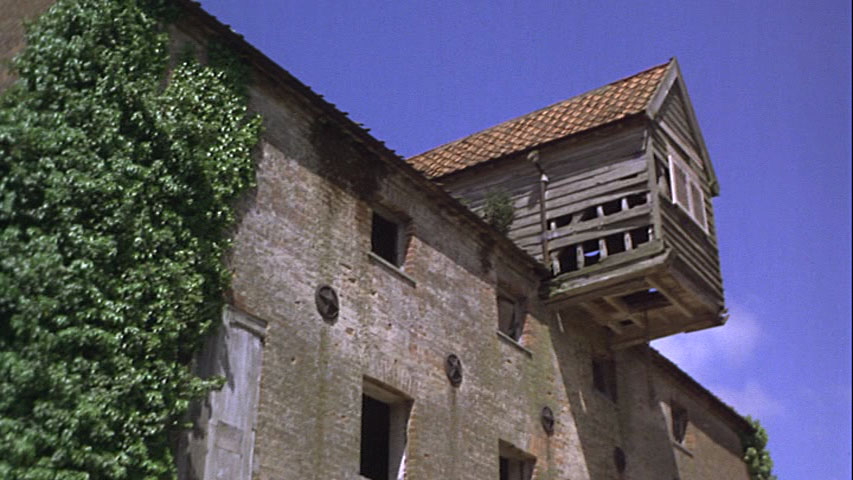 The Midnight Room: Lovecraft Gothic: The Shuttered Room