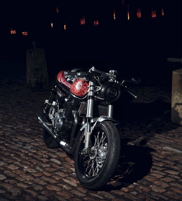 Zephyr 550 by OCS - Inazuma café racer