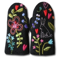 WICKED FAERIE QUEEN: PUT ON YOUR HAT AND GLOVES IT'S COLD OUTSIDE!