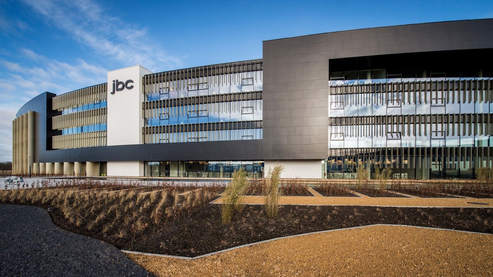 Nieuw hoofdkantoor voor modeketen JBC