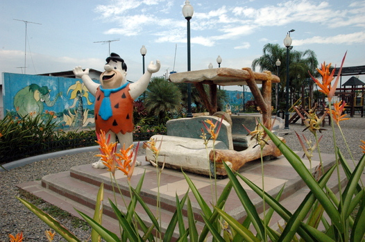 Universidad Técnica de Machala: PARQUE INFANTIL LOS PICAPIEDRAS