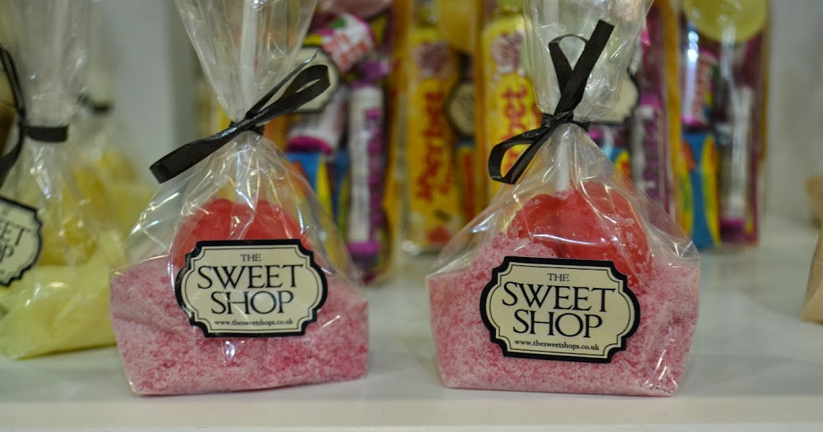 Forevermissvanity - A UK Lifestyle Blogger : The Sweet Shop Event