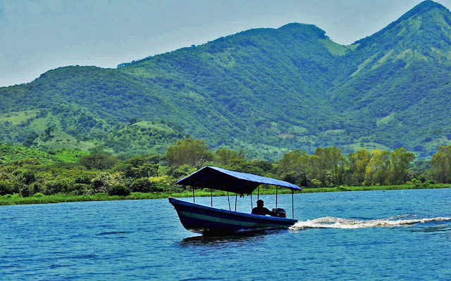 El Salvador: Laguna Olomega y su atractivo turístico