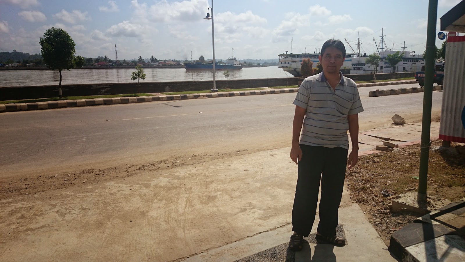 AMAZING INDONESIA: SEGAH RIVER SIDES, TANJUNG REDEB, BERAU, EAST KALIMANTAN