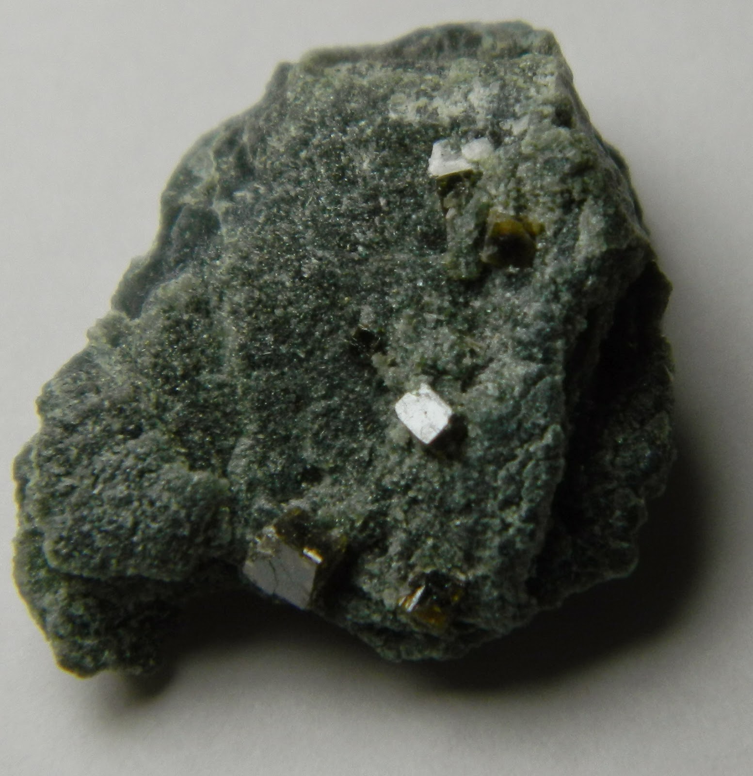 CSMS GEOLOGY POST: PEROVSKITE: CALCIUM TITANIUM OXIDE