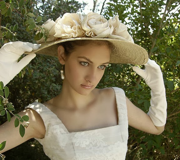 BRIDE CHIC: PRIMER FOR LOW NECKLINES