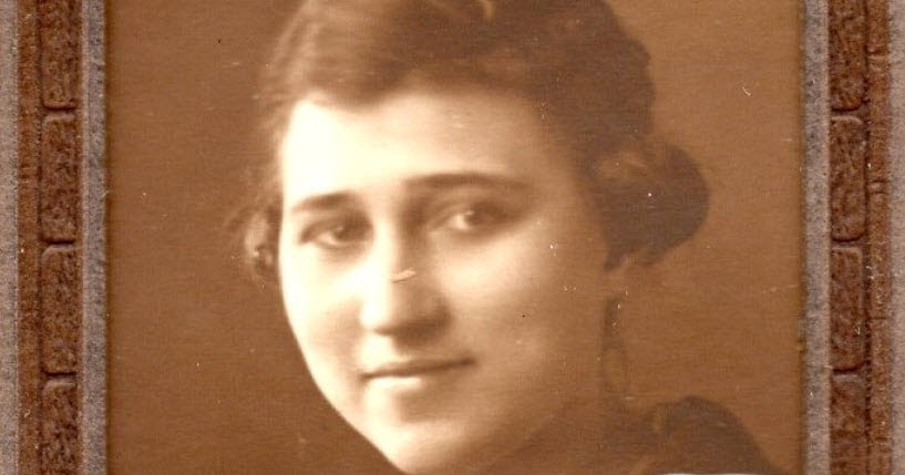 Moments in Time, A Genealogy Blog: Friday's Photo: Margaret Cook