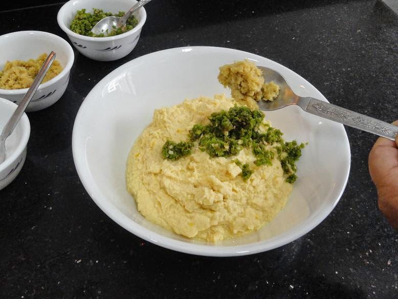 AMU'S RECIPES: Sev Khamani