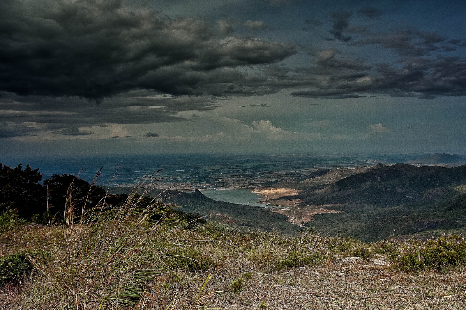 Tamilnadu Tourism: Manjolai Hills, Thirunelveli