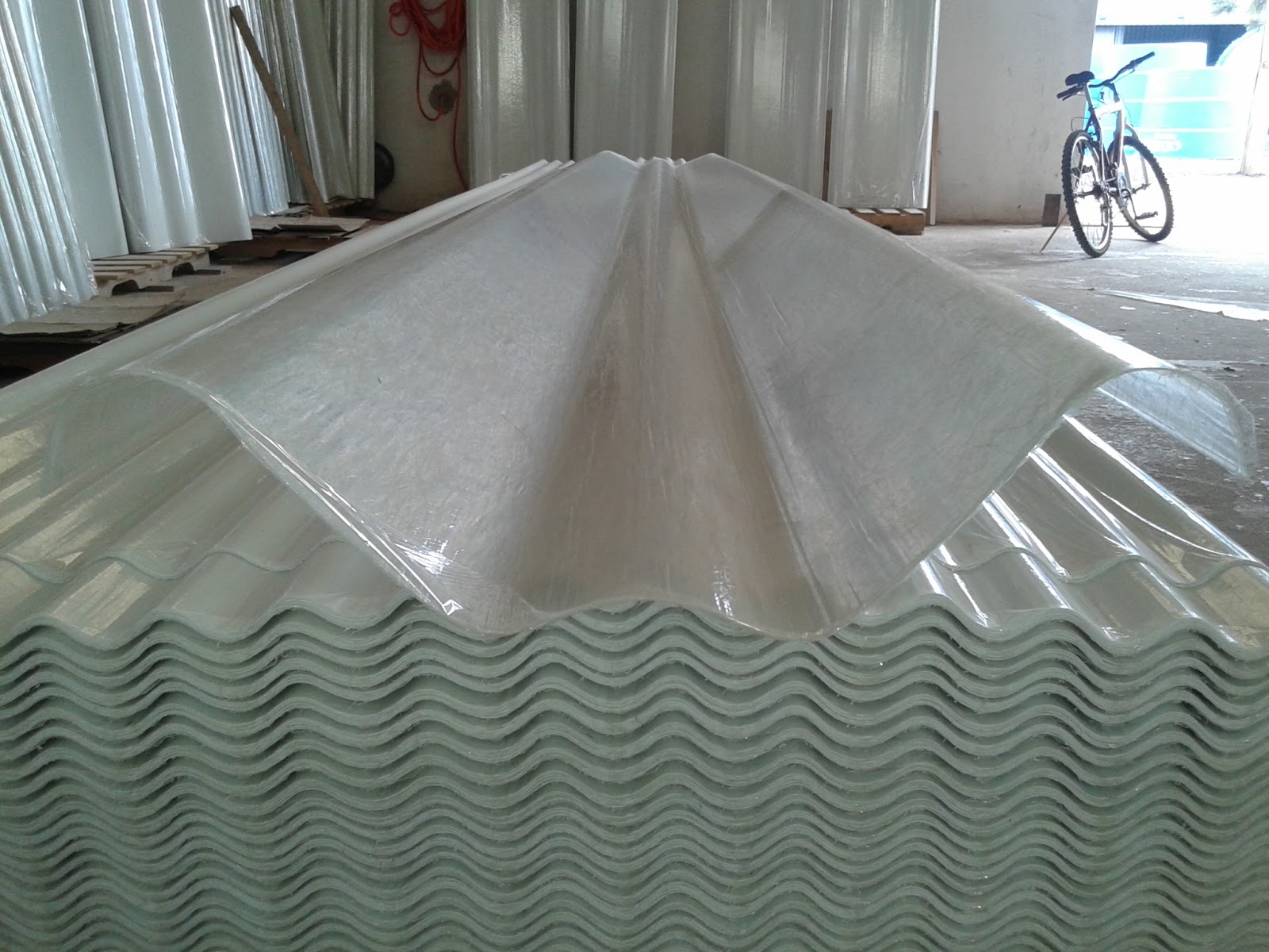 TELHA TRANSPARENTE E TELHAS TRANSLÚCIDAS DE PLÁSTICO DIRETO AQUI NA ...