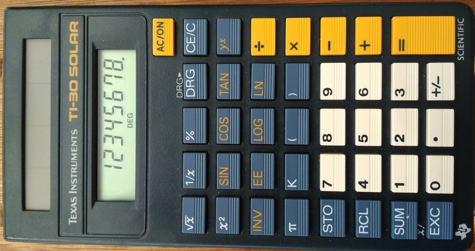 Retro Ordenadores Orty: Texas Instruments TI-30 solar (1991)