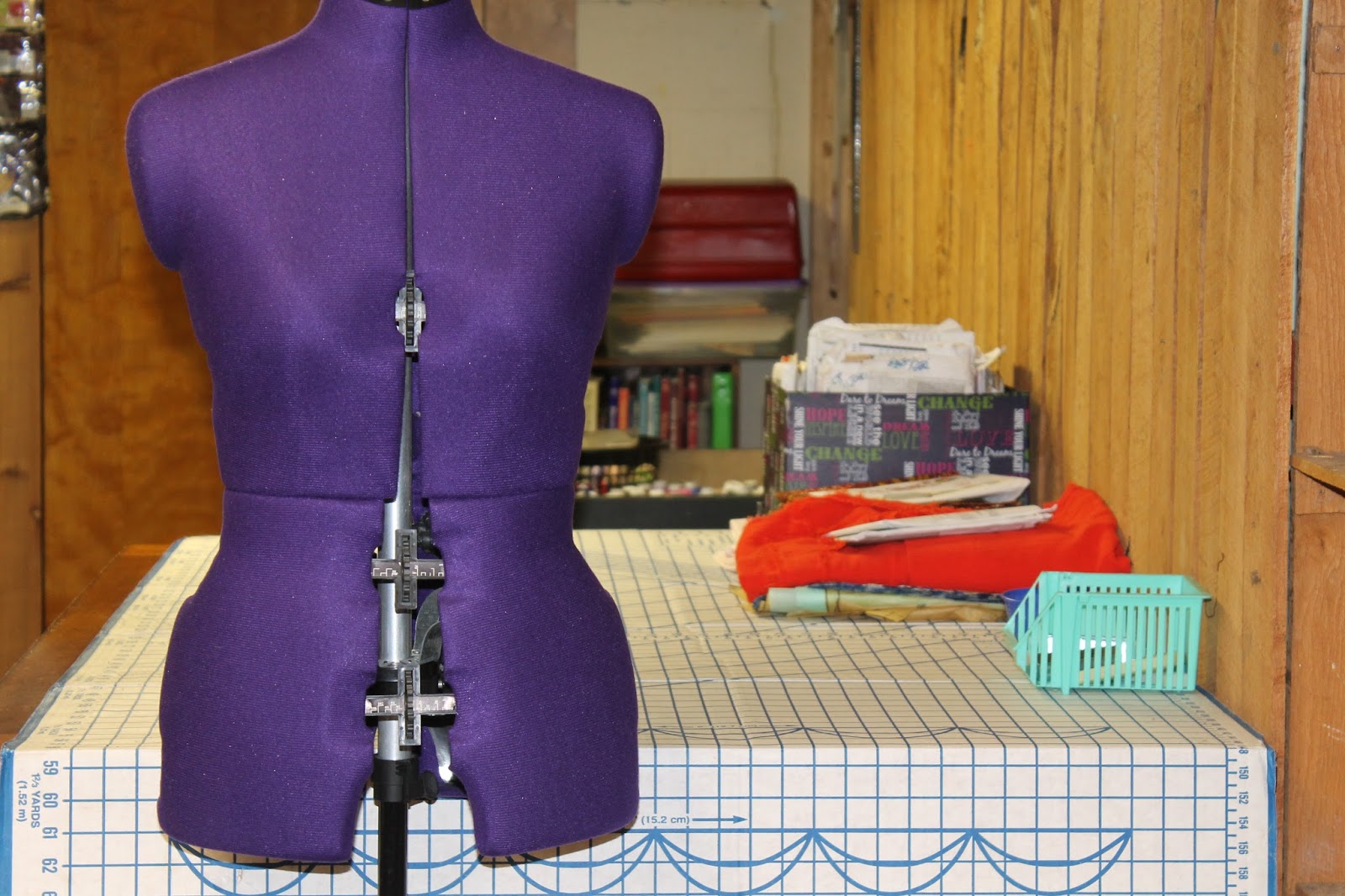 Faye's Sewing Adventure : AS SHE THINKETH IN HER HEART...