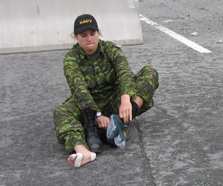 Female Soldier Feet: army girls