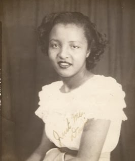 Into the LIGHT: Sentimental Sunday - In Honor of "Aunt" Doris