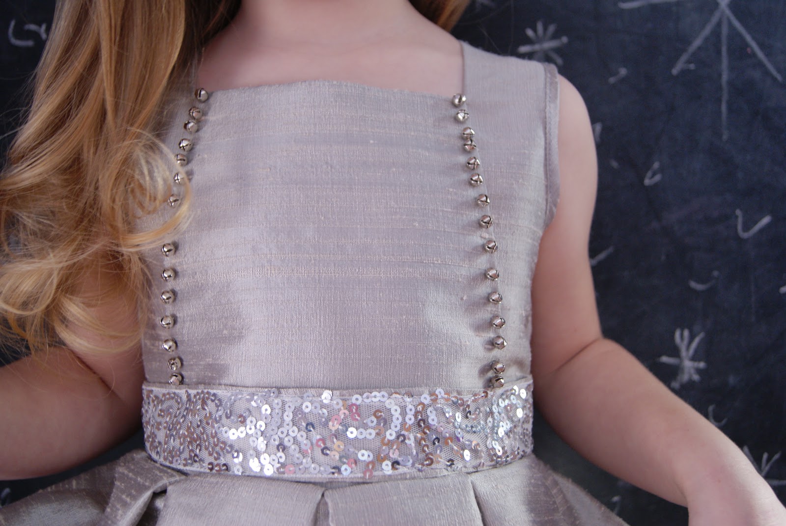 nest full of eggs: Junebug Dress Pattern Remix