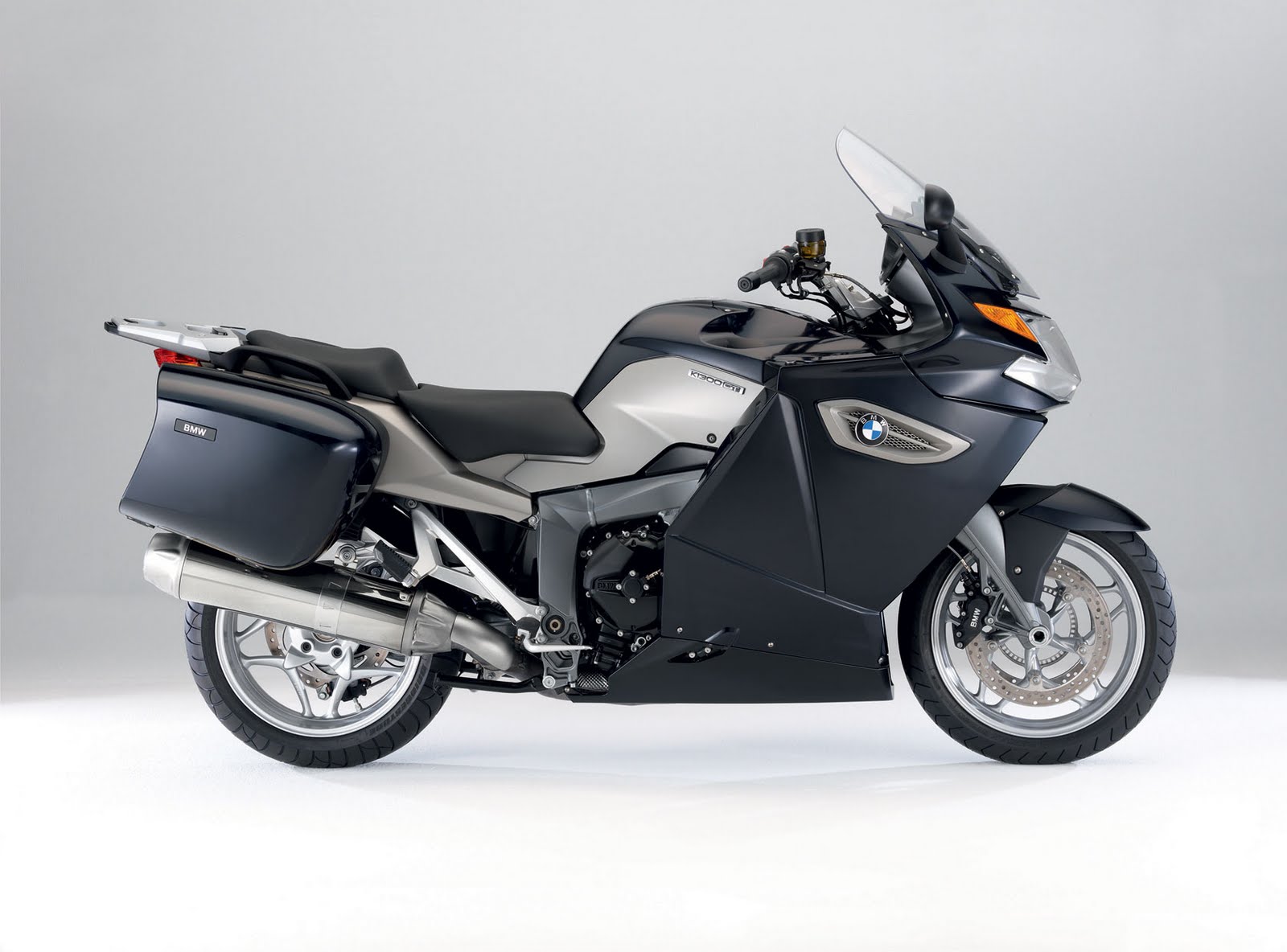 Motorcycle 2009 BMW K1300GT