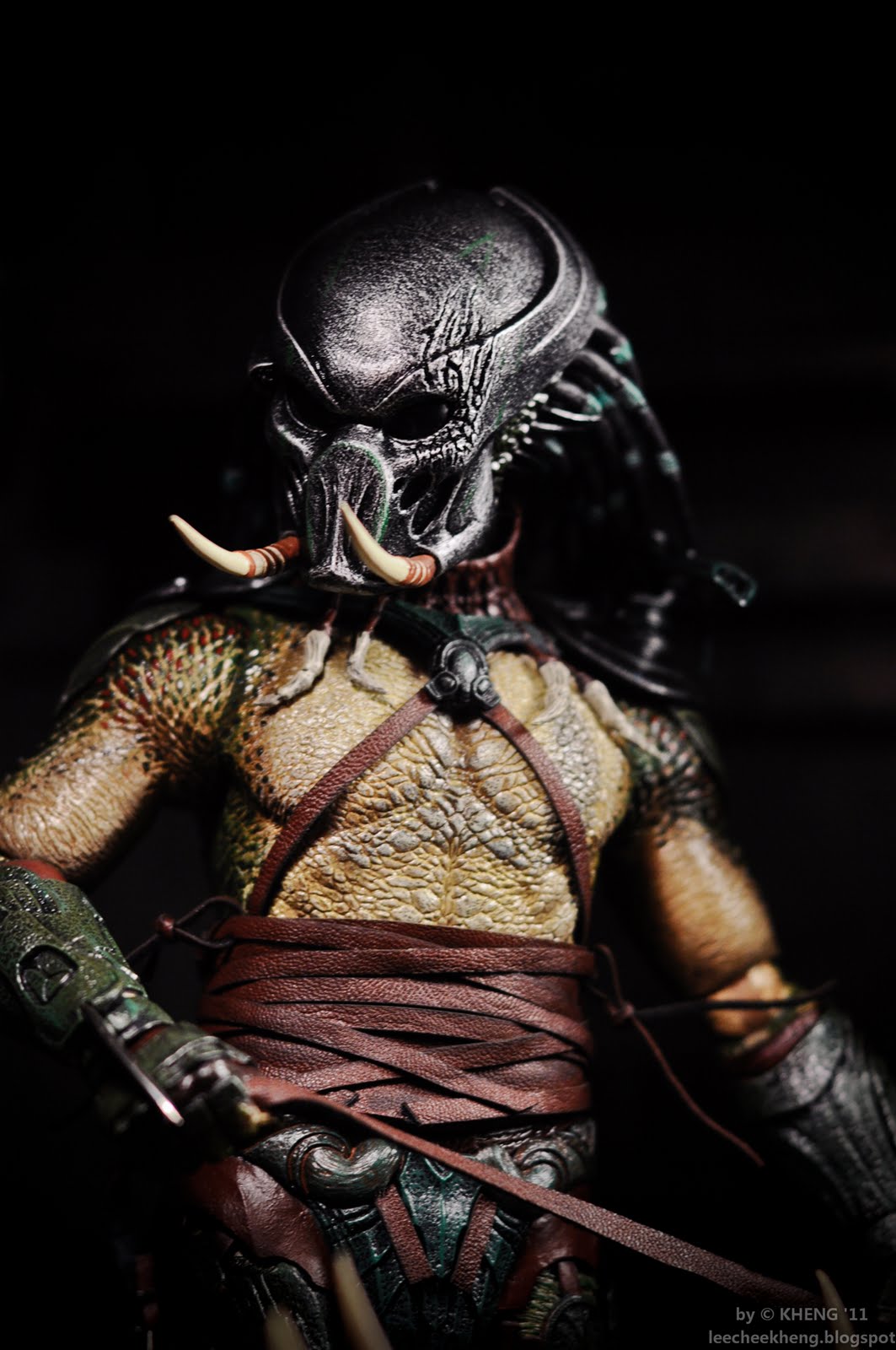 MY HOT TOYS COLLECTION & PHOTOGRAPHY: hot toys tracker predator with hound