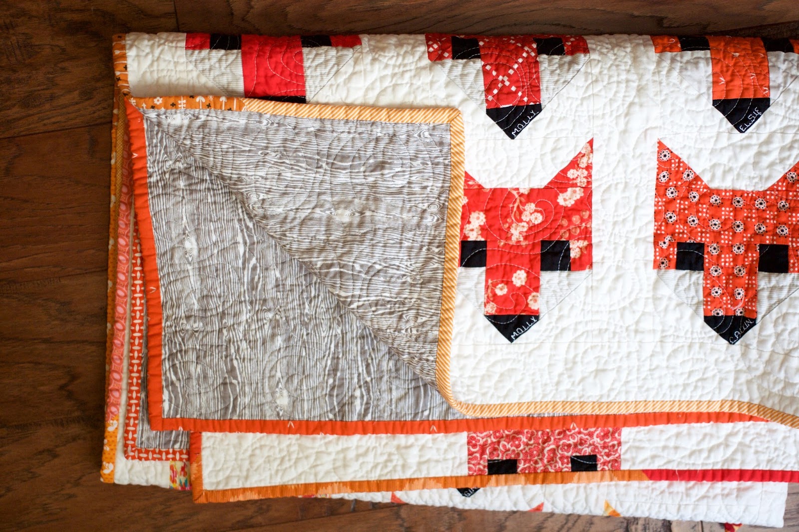 a quilt is nice: Fancy Fox Quilt