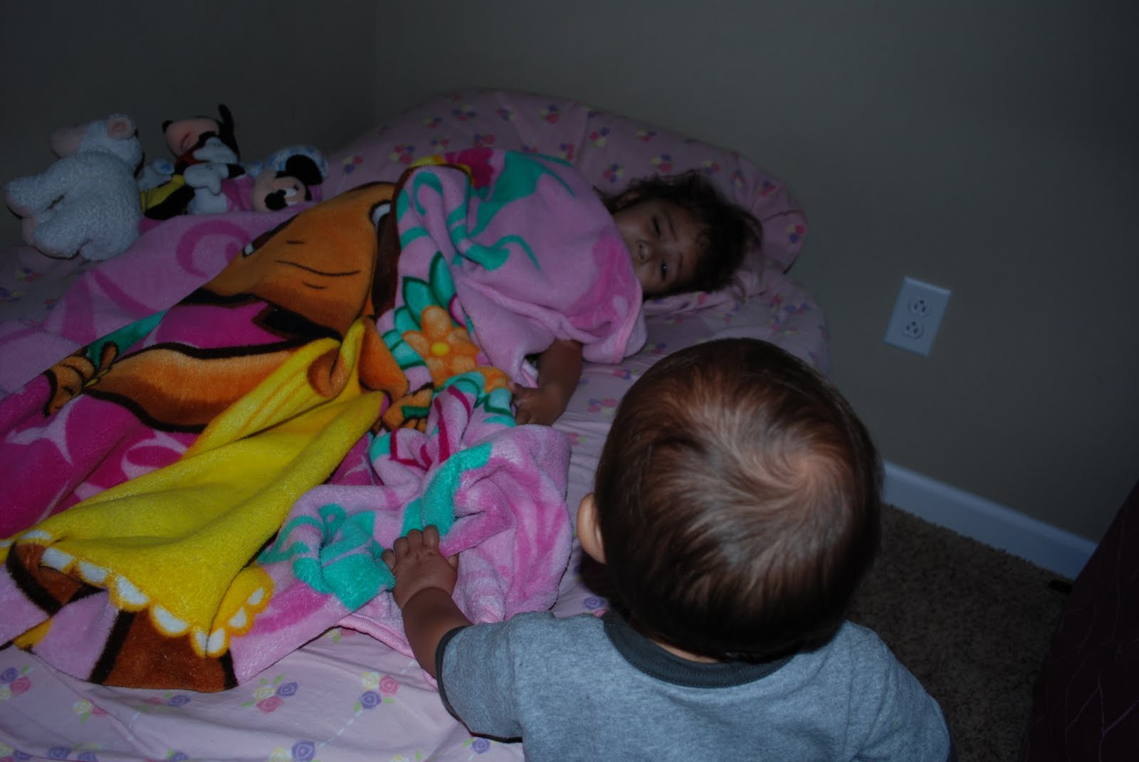 Dave, Becky, Mia, Kainoa Bear, and Baby Isobel