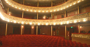 Teatros Argentinos: Una placa histórica en el Teatro Liceo