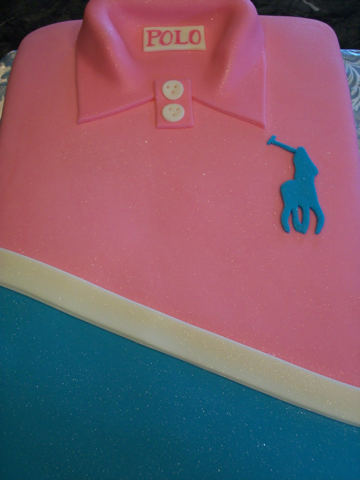 MyMoniCakes: Pink & Blue Polo Shirt Cake