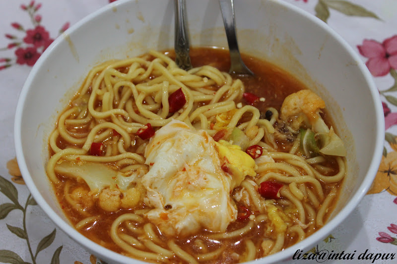 INTAI DAPUR: Mi Bandung....