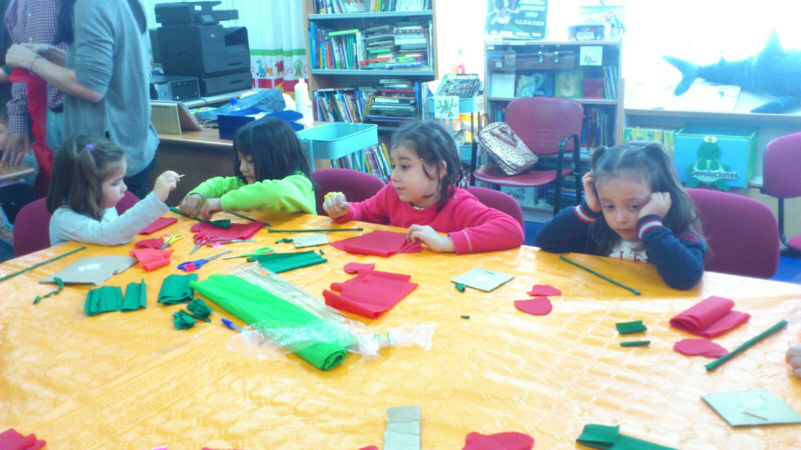 El Baúl de Lady Book: LA LEYENDA DE SAN JORGE Y LAS ROSAS DEL DÍA DEL LIBRO