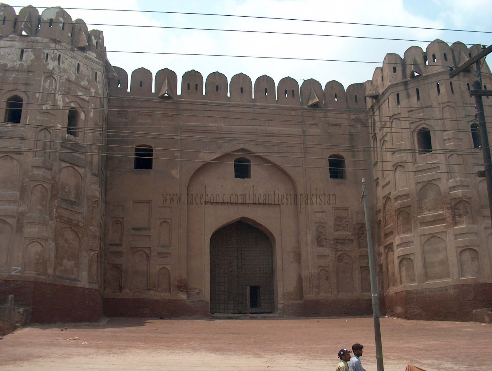 Lahore Fort (Shahi Qila Lahore) ~ Beautiful Places In Pakistan