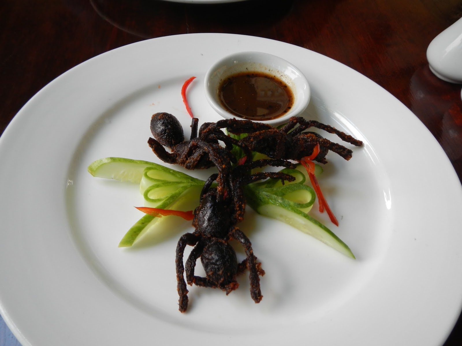 Living Liz: Eating tarantulas and exploring Phnom Penh