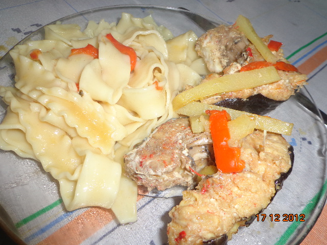 As Receitas do Meu Pitucho: CONGRO GUISADO COM MASSA