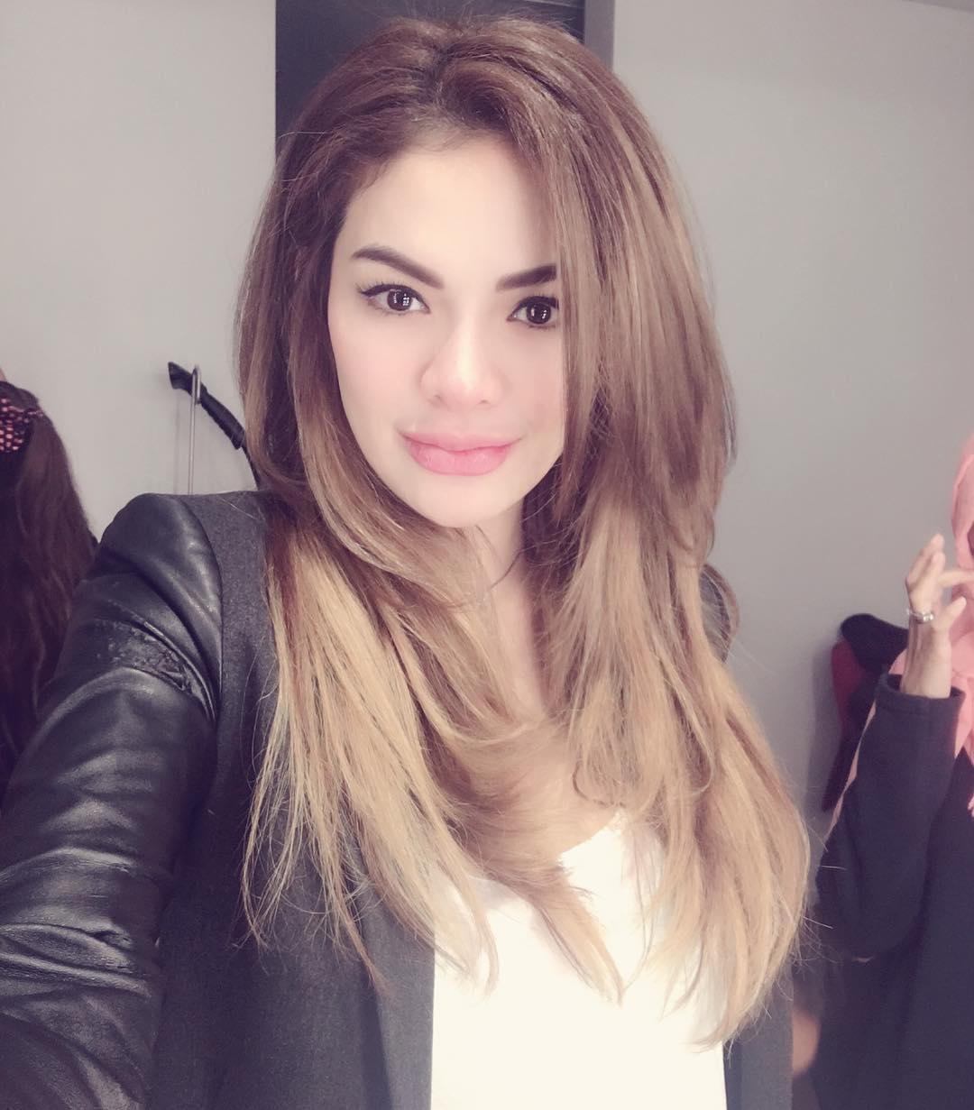 Perubahan Nikita Mirzani Sebelum dan Sesudah Tenar, Intip Transformasi ... Perubahan Nikita Mirzani Sebelum dan Sesudah Tenar, Intip Transformasi ...