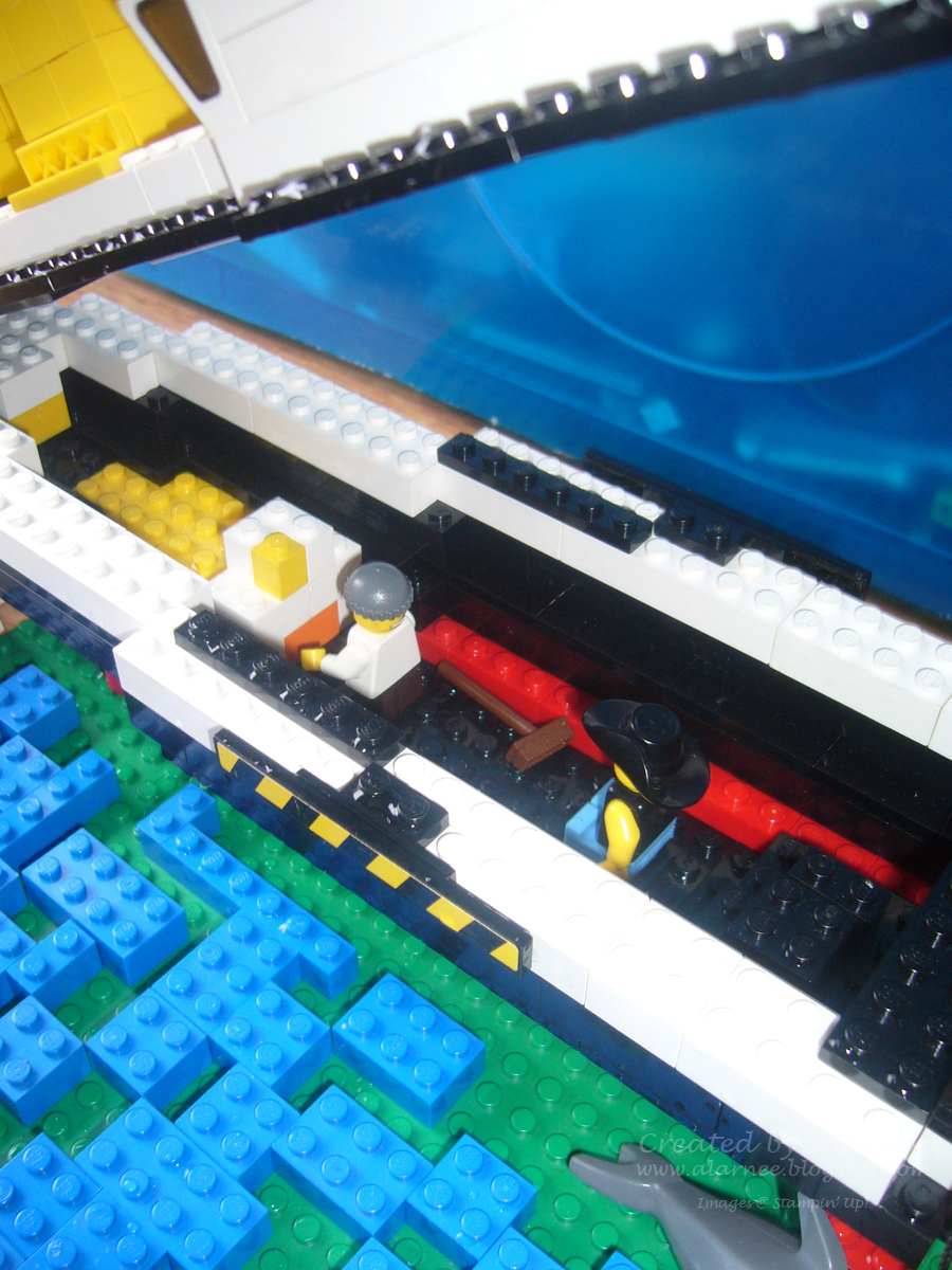 the Torrents Times: LEGO TITANIC