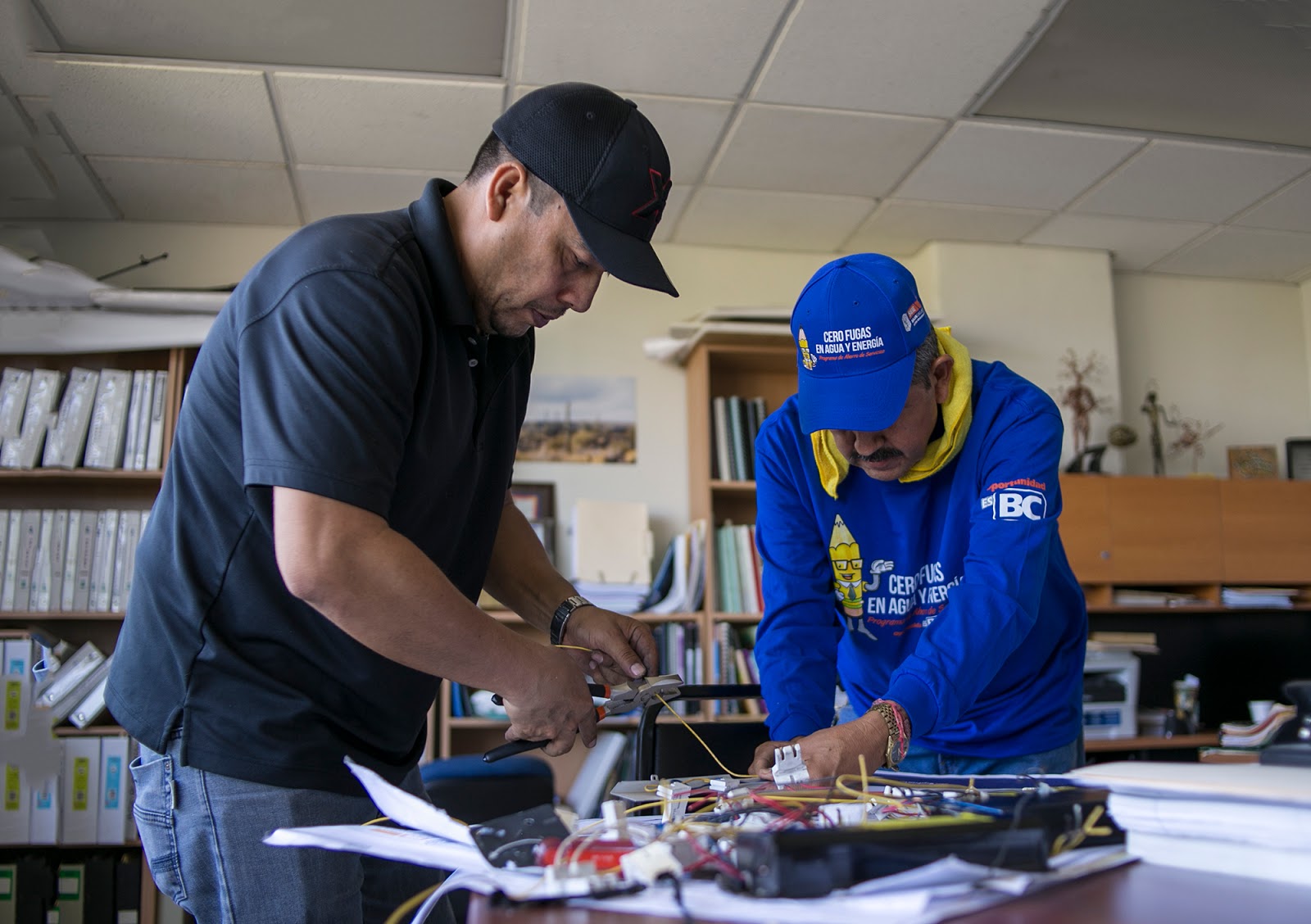 Educación BC: CAPACITAN A PERSONAL ESCOLAR EN INSTALACIONES ELÉCTRICAS