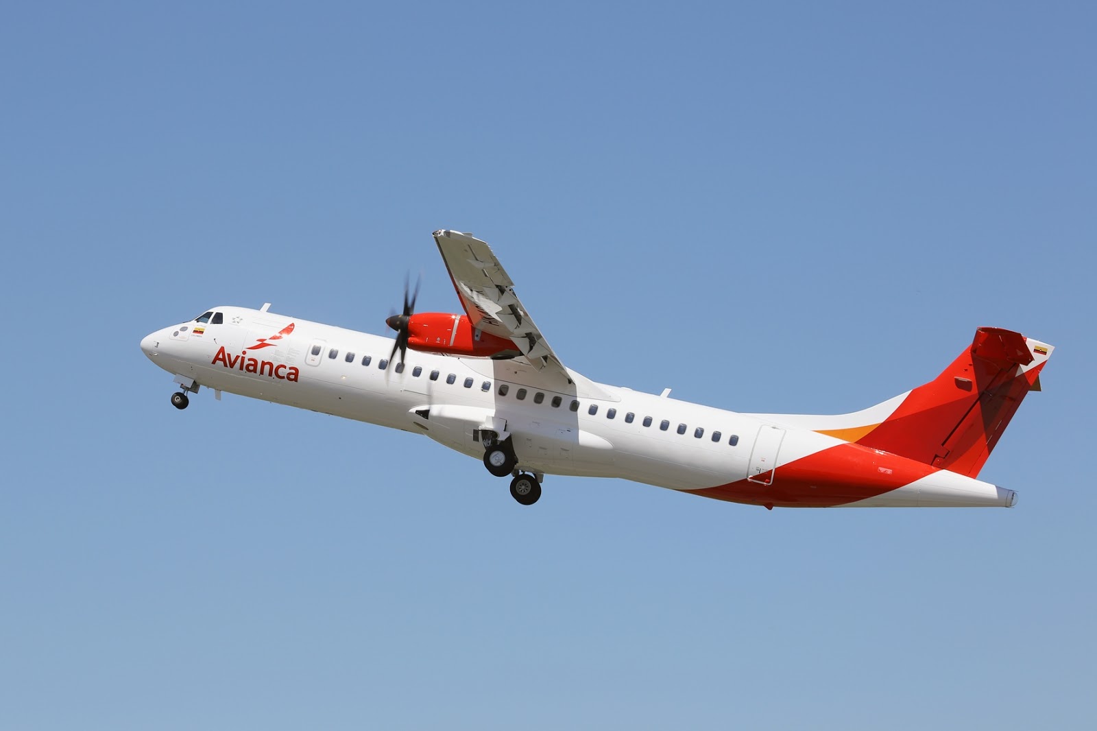 Avianca RECEBE SEU PRIMEIRO ATR 72-600