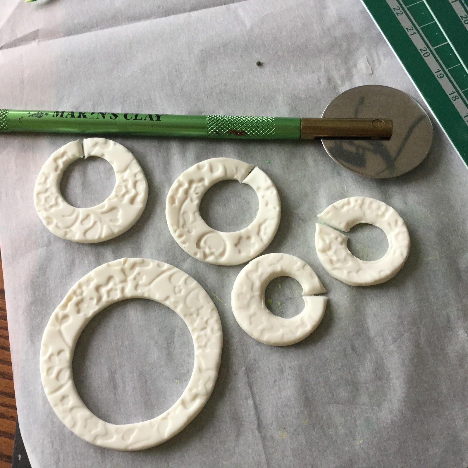 Sherbert Circles Clay Necklace
