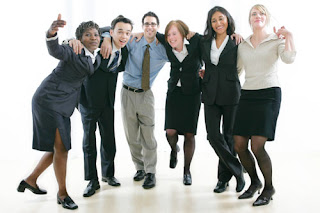 CONOCIMIENTOS DE LOS GRUPOS: GRUPOS FORMALES E INFORMALES